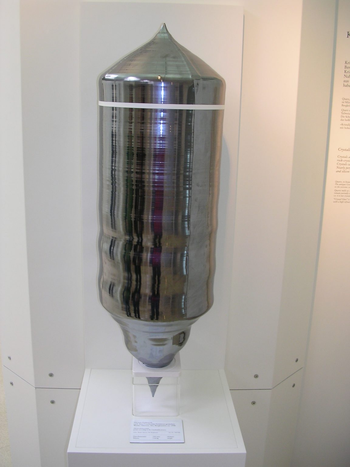 Sand vs Soil vs Dirt – What’s the Difference? – Dylan West